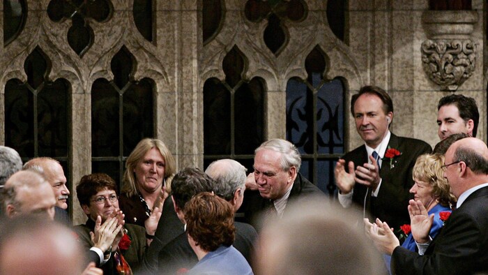 L’ancien chef du NPD Ed Broadbent est mort | Radio-Canada