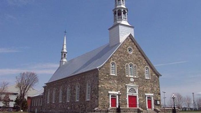 L’église de Cacouna abritera bientôt une galerie d’art | Radio-Canada