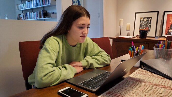 Des familles dénoncent un enseignement inadéquat dans les écoles de ...