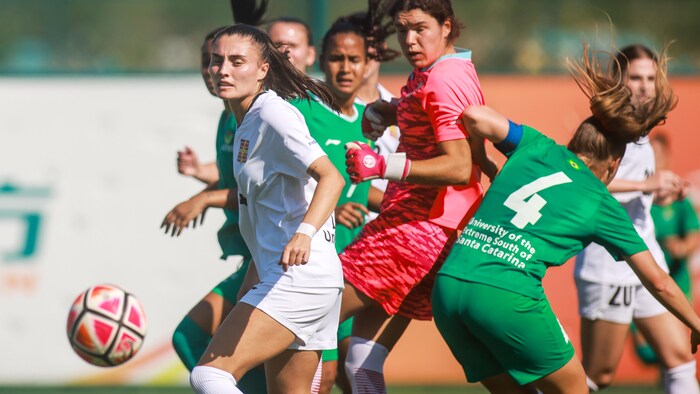 Soccer : le Rouge et Or à une victoire du titre mondial universitaire ...