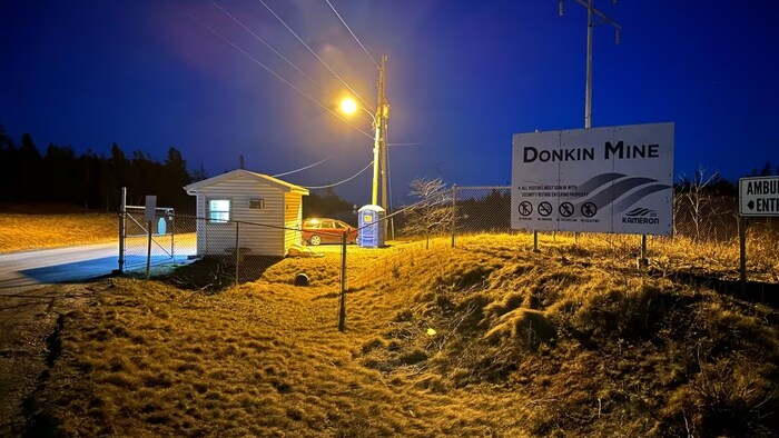 Tous les employés de la mine Donkin ont été licenciés après 118 jours d ...