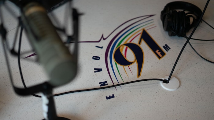 Ce qu’il faut savoir sur les changements à l’AGA d’Envol 91 FM | Radio-Canada