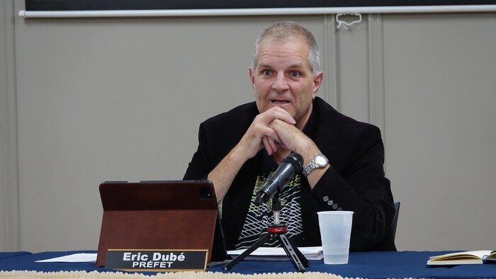 À nouveau des voix contre l’emploi d’herbicides sur le chemin de fer | Radio-Canada