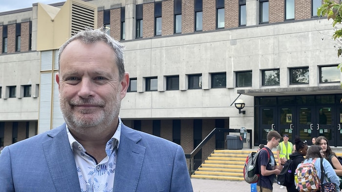 La démission des hauts dirigeants du Cégep de Sherbrooke réclamée ...