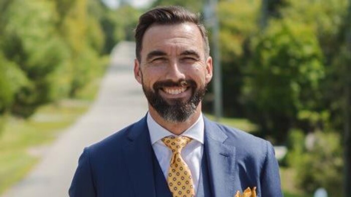 Serment optionnel au roi : le projet de loi de René Arseneault débattu ...