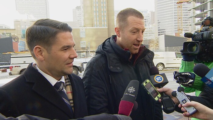 Uber reprend ses activités à Calgary | Radio-Canada