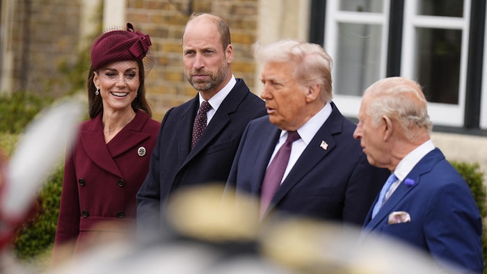 Accueil royal spectaculaire pour Trump à Windsor, manifestation à ...