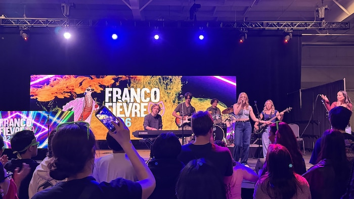 La célébration de la culture francophone au Festival Francofièvre est ...