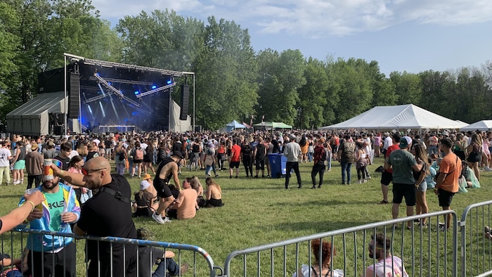 Sunsation : des noms d’envergure, une ambiance de proximité | Radio-Canada