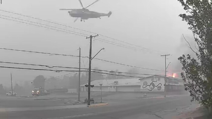 Le feu gagne La Ronge, dans le nord de la Saskatchewan | Radio-Canada