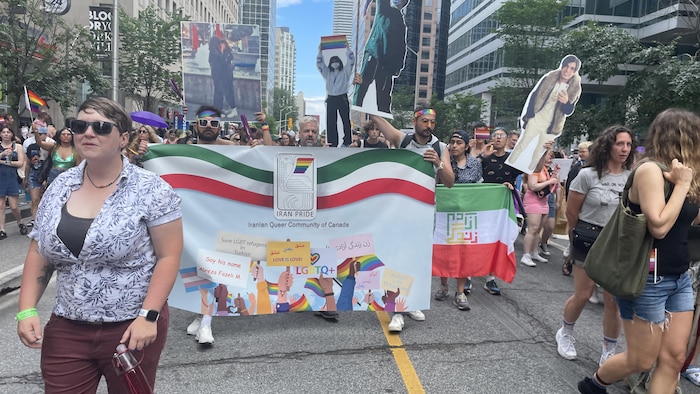 Fierté : la communauté queer iranienne de Toronto mobilisée en ...