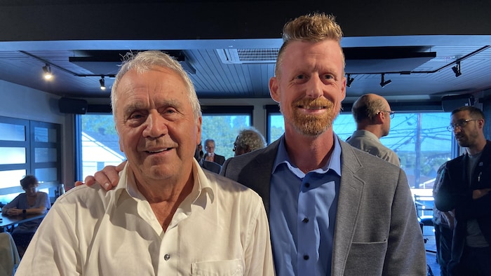 Samuel Doré lance sa campagne à Amos et s’engage envers la jeunesse | Radio-Canada