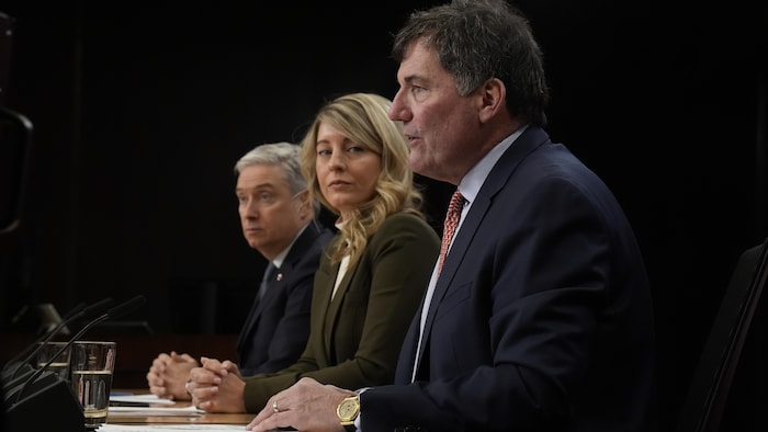 Joly avertit Rubio : « Vous arrivez dans notre pays, vous respectez ...