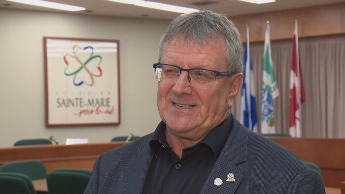 Coups de feu tirés à Sainte-Marie : la cible serait membre des Hells ...