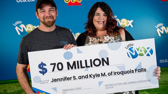 Un couple du Nord de l’Ontario remporte 70 M$ | Radio-Canada