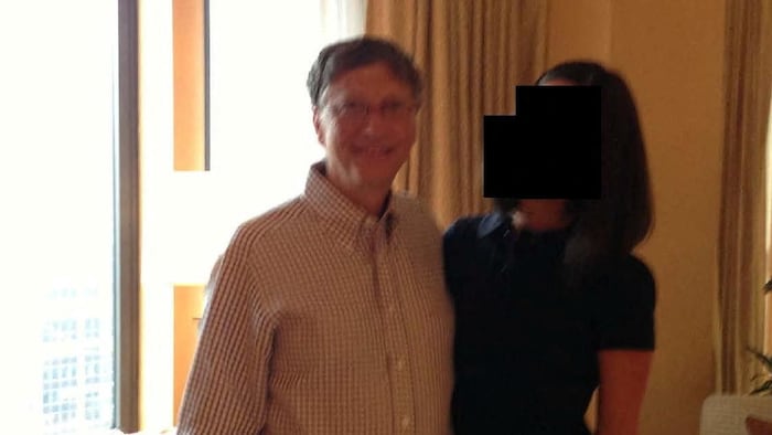 Bill Gates dit « regretter chaque minute » passée avec Epstein | Radio ...