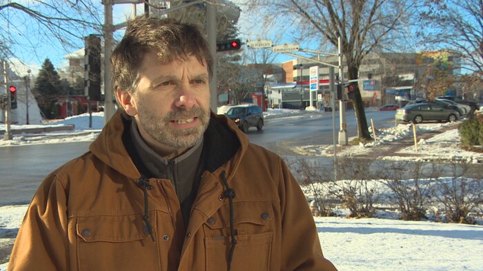 Y a-t-il assez de poubelles au centre-ville d’Edmundston? | Radio-Canada