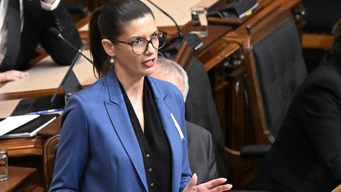 Geneviève Guilbault bonifie le Programme d’accès aérien aux régions ...