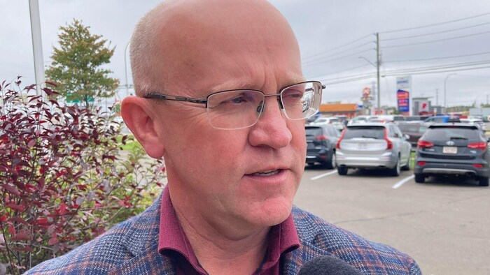 Un sous-ministre congédié par Blaine Higgs veut être candidat pour les ...