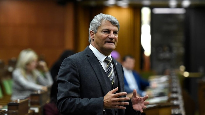 Impôts de Gilles Vaillancourt : le ministre Champagne devra témoigner ...