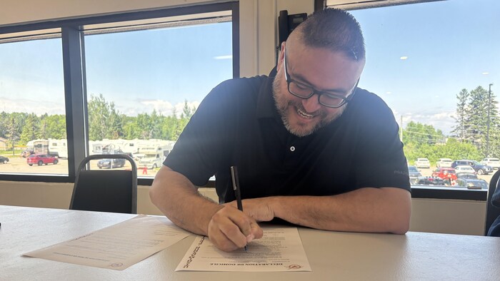 Jonathan Germain est le nouveau chef de Mashteuiatsh | Radio-Canada