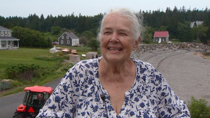 Un hélicoptère à la rescousse du phare historique de Grand Manan ...