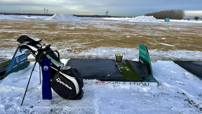 Un terrain d’entraînement de golf ouvert dès janvier à Edmonton | Radio ...