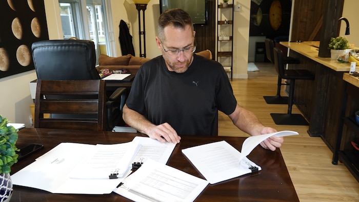 Un ex-élu porte plainte contre Saint-Alphonse | Radio-Canada