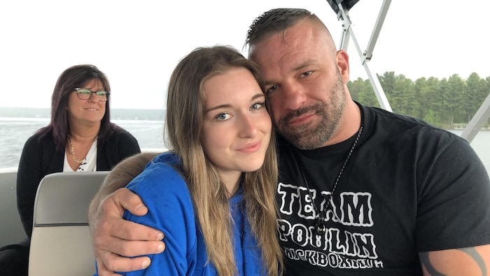 Un Estrien sauvé de la noyade par sa fille | Radio-Canada