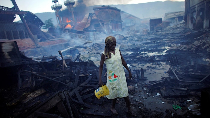 Dix ans après le séisme en Haïti, à quoi l’argent a-t-il servi? | Radio ...