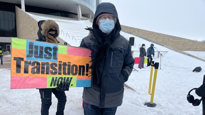 Une transition écologique décevante, selon des manifestants à Winnipeg ...