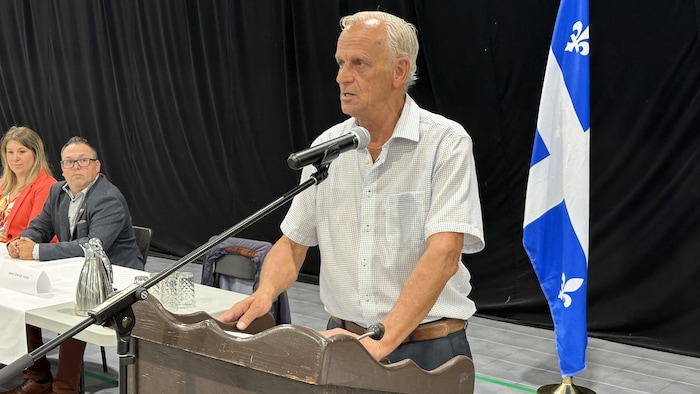 Port-Daniel-Gascons inaugure son nouveau complexe sportif | Radio-Canada
