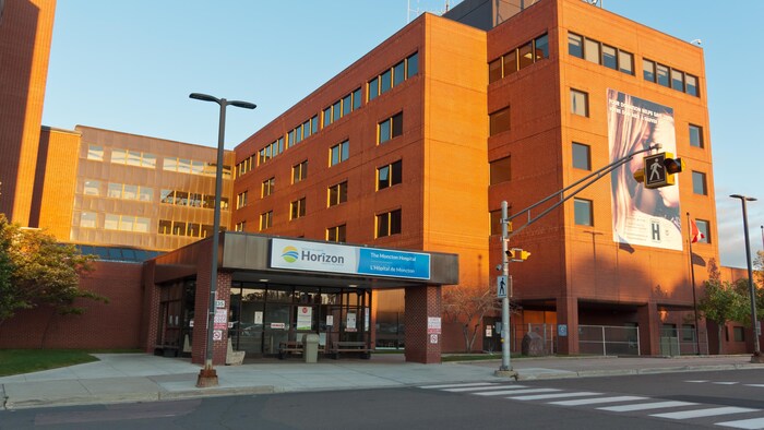 Des ambulances déroutées de l’Hôpital de Moncton vers le CHU Dumont ...
