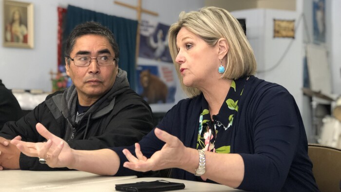 Le NPD promet un centre de traitement à Grassy Narrows | Radio-Canada