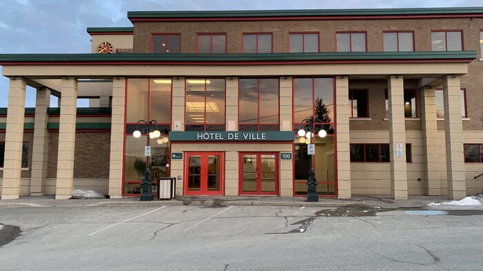 Locataires, propriétaires et employeurs de Rouyn-Noranda sondés sur le ...