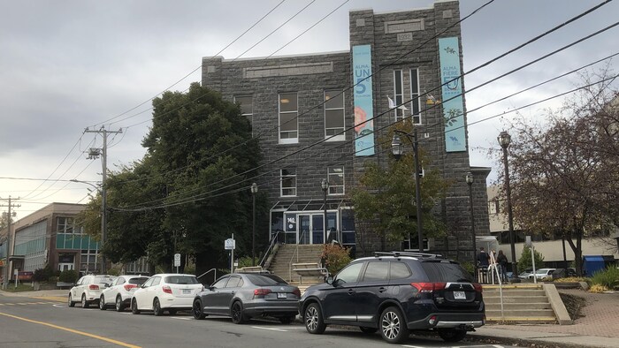 Alma dégage un surplus de 2,9 M$ pour 2023 | Radio-Canada