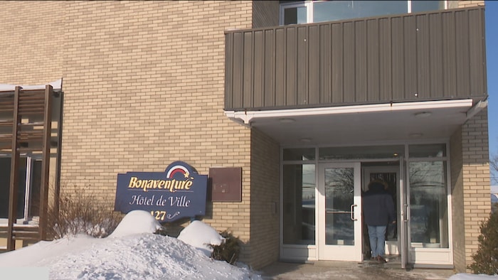 Hausse de 4,8 % du taux de taxation à Bonaventure | Radio-Canada