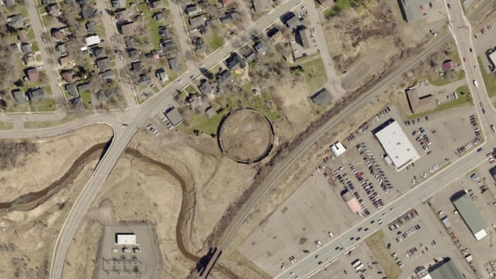 La ville de Moncton va devenir propriétaire des ruines de la patinoire ...