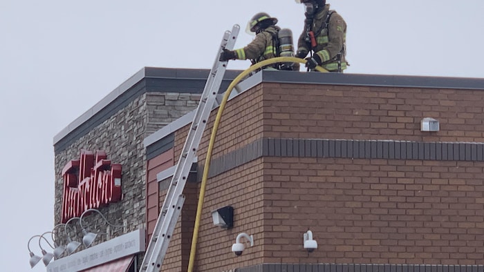 Incendie au restaurant Tim Hortons de Tracadie | Radio-Canada