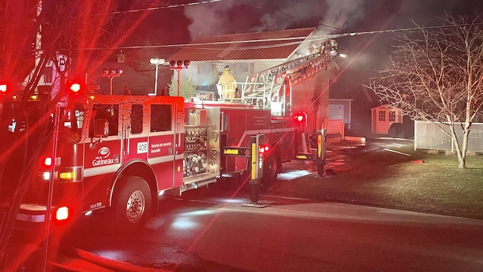 Gatineau secouée par cinq feux dans les dernières 24 heures | Radio-Canada