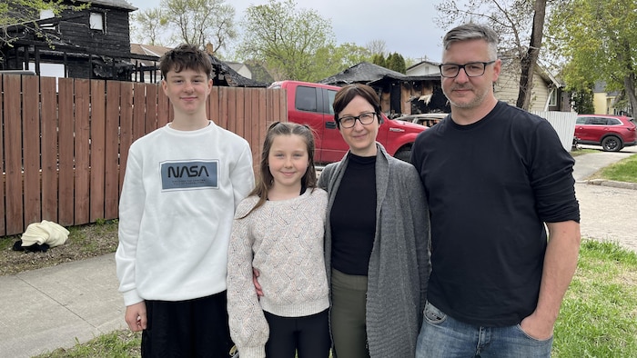 Une famille franco-manitobaine perd sa maison dans un incendie | Radio ...