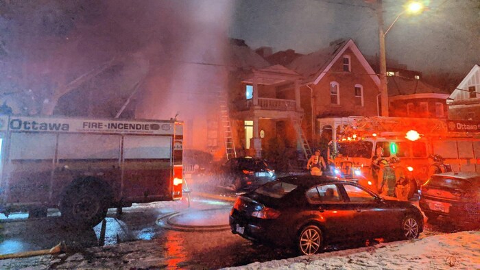 Cinq incendies à Ottawa depuis dimanche soir | Radio-Canada