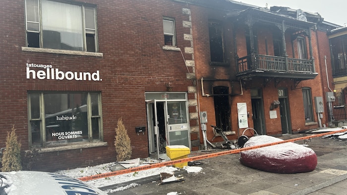 La police de Gatineau enquêtera sur l’incendie de la rue Laval | Radio ...
