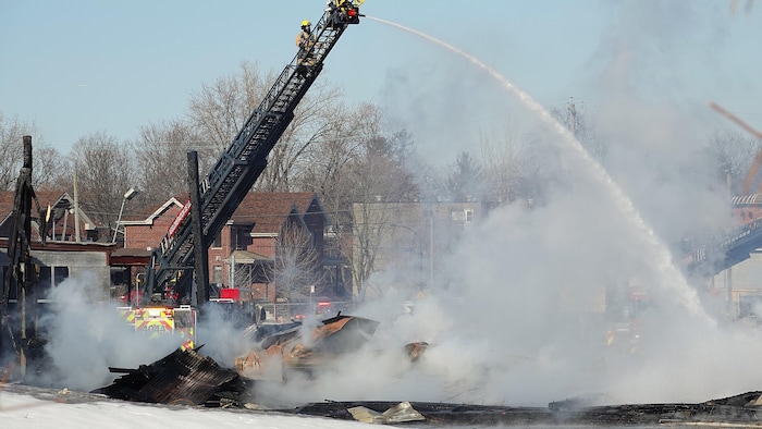 Incendie « d’origine suspecte » dans une bâtisse inoccupée à Saint ...