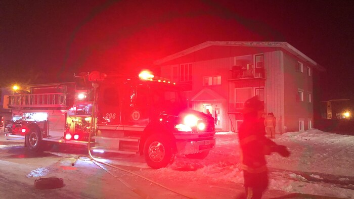 Incendie dans un logement à Sept-Îles | Radio-Canada