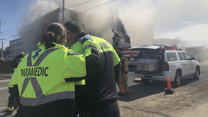 Un incendie fait neuf sinistrés à Sept-Îles | Radio-Canada