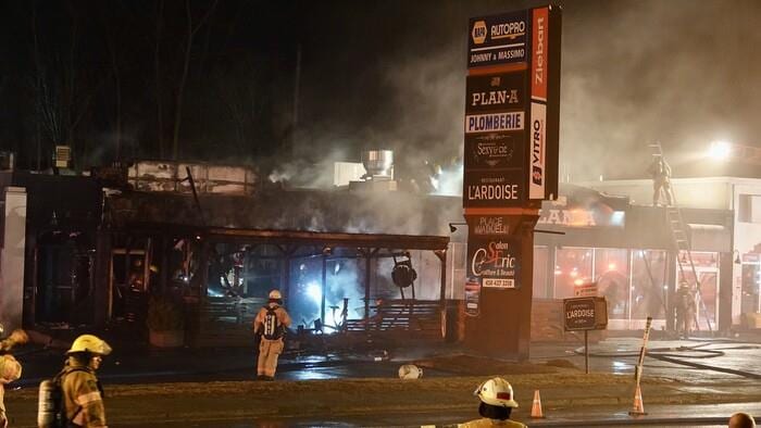 Incendie suspect au restaurant L’Ardoise, à Sainte-Thérèse | Radio-Canada