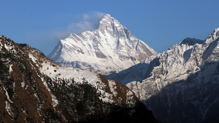 Les corps de sept alpinistes retrouvés dans l'Himalaya indien | Radio ...