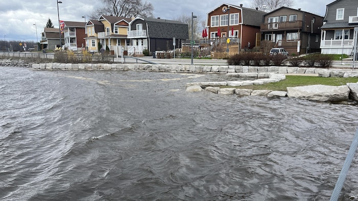 Québec adopte le nouveau cadre réglementaire sur les zones inondables ...