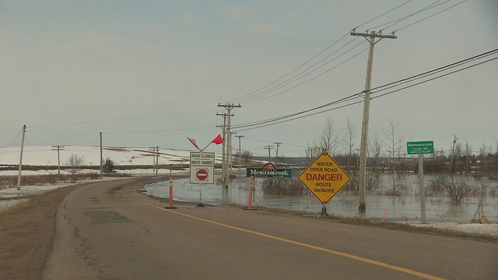 La route 106 au Nouveau-Brunswick encore fermée par une inondation ...